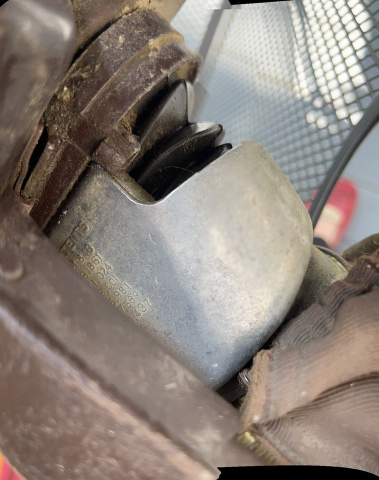 Hoover Upright Vacuum Cleaner Model 61 1950s extra bags included Yes ...