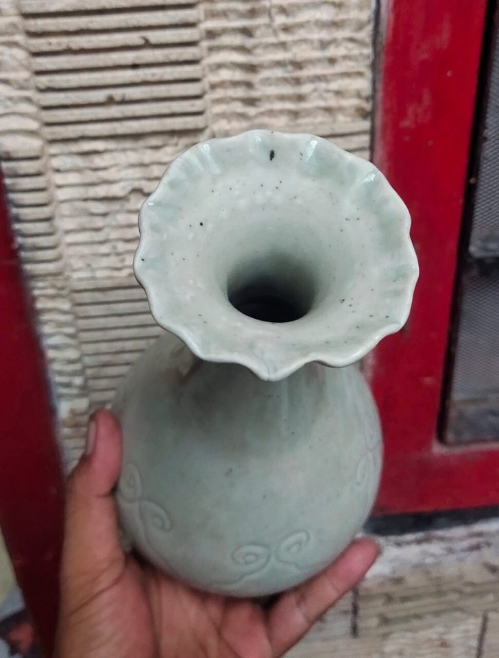 Chinese Annamese Thai porcelain | Estimated Song | Greenish Vase | eBay