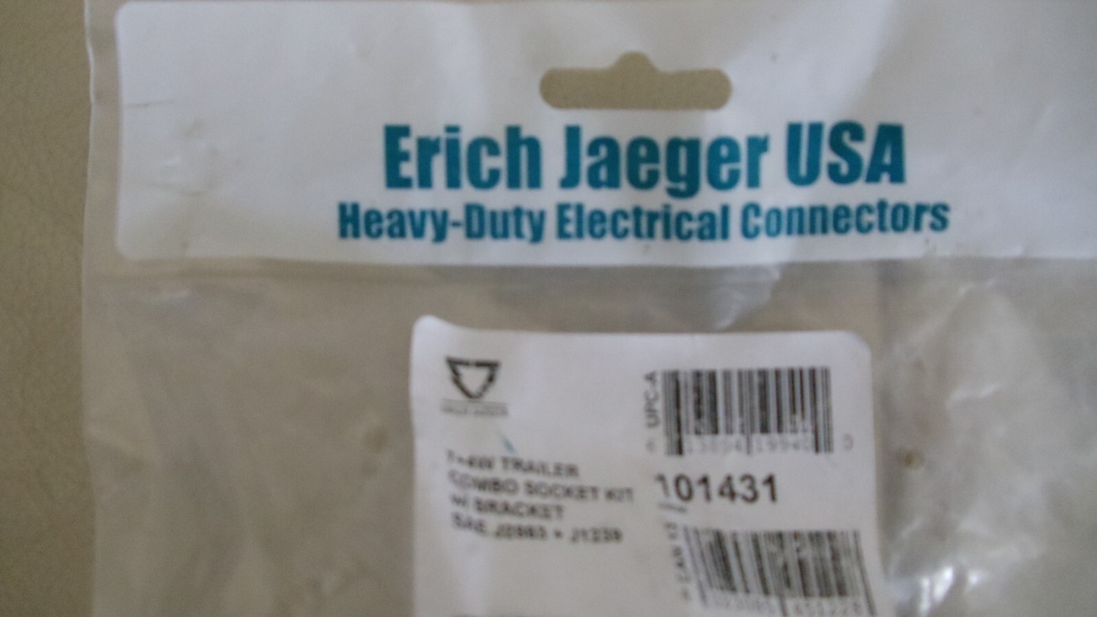 Erich Jaeger USA 7+4w Trailer Combo Socket Kit w/ Bracket SAE J2863 ...
