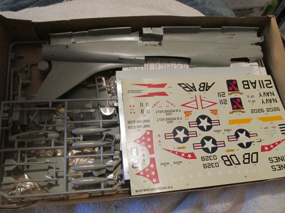 Military Aircraft Model Kit UN-ASSEMBLED - Monogram 1/48 F-8 Crusader ...