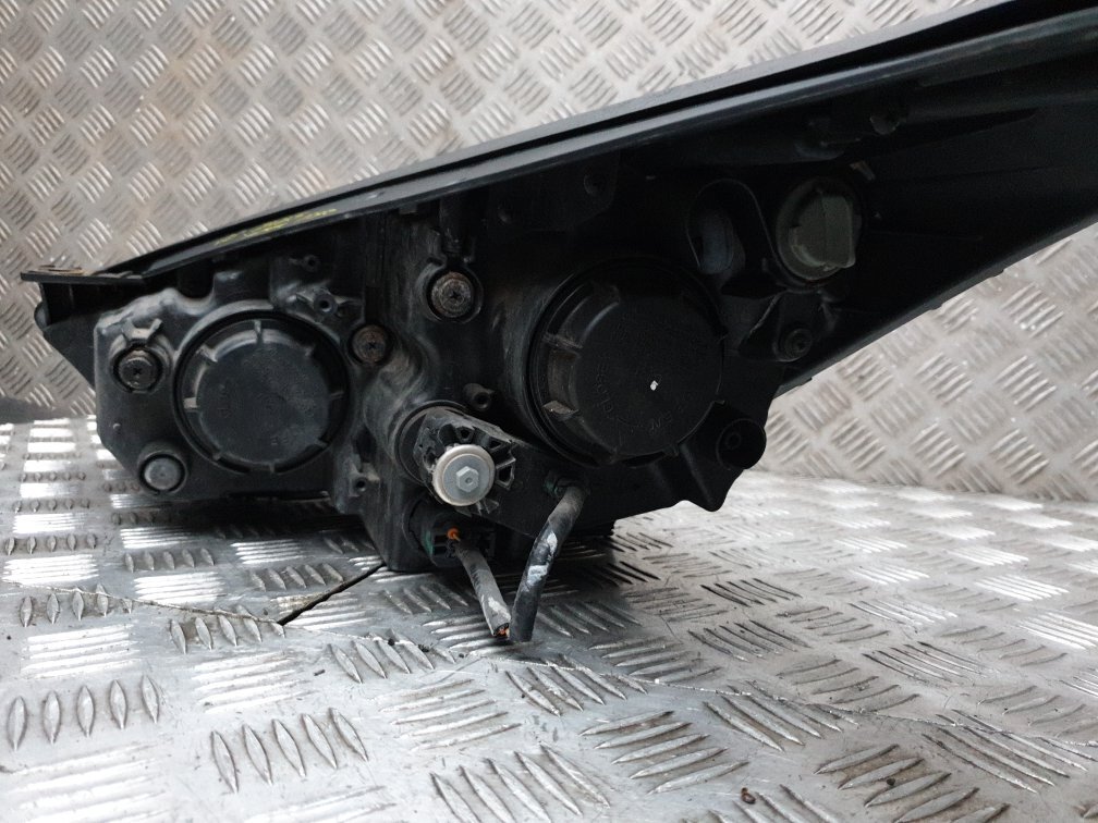 10-13 HYUNDAI IX35 OFFSIDE DRIVERS RIGHT HALOGEN HEADLIGHT 92102 2Y020 ...