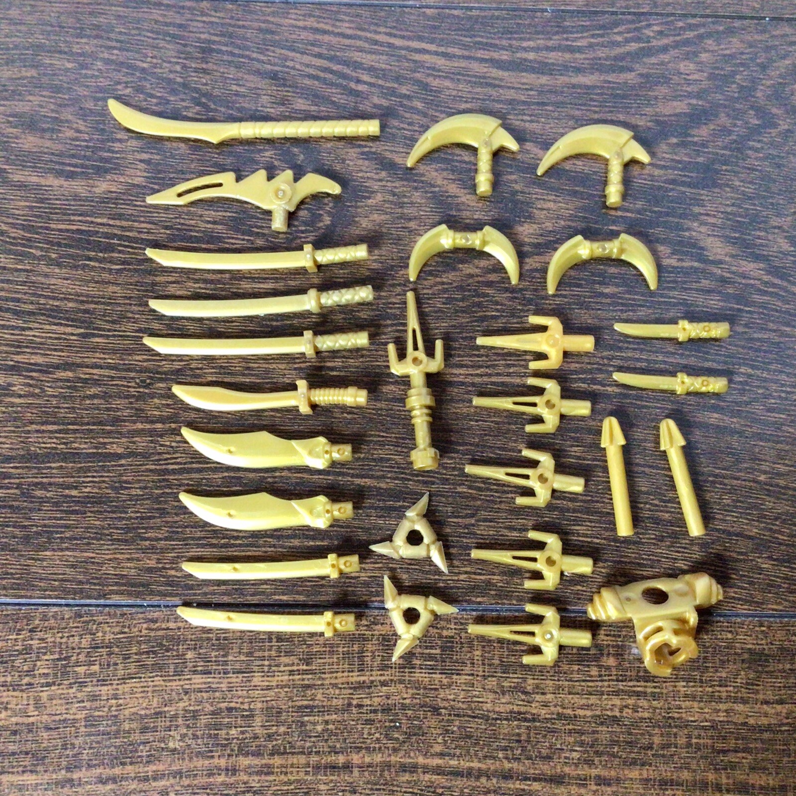 LEGO Ninjago Gold Ninja Weapon Set Katana Sword Dagger Throwing Star ...