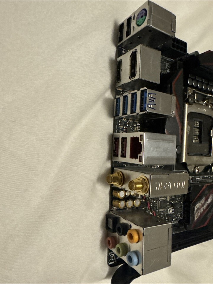 ASUS Z170I Pro Gaming LGA1151 DDR4 Intel Mini ITX Gaming Motherboard ...