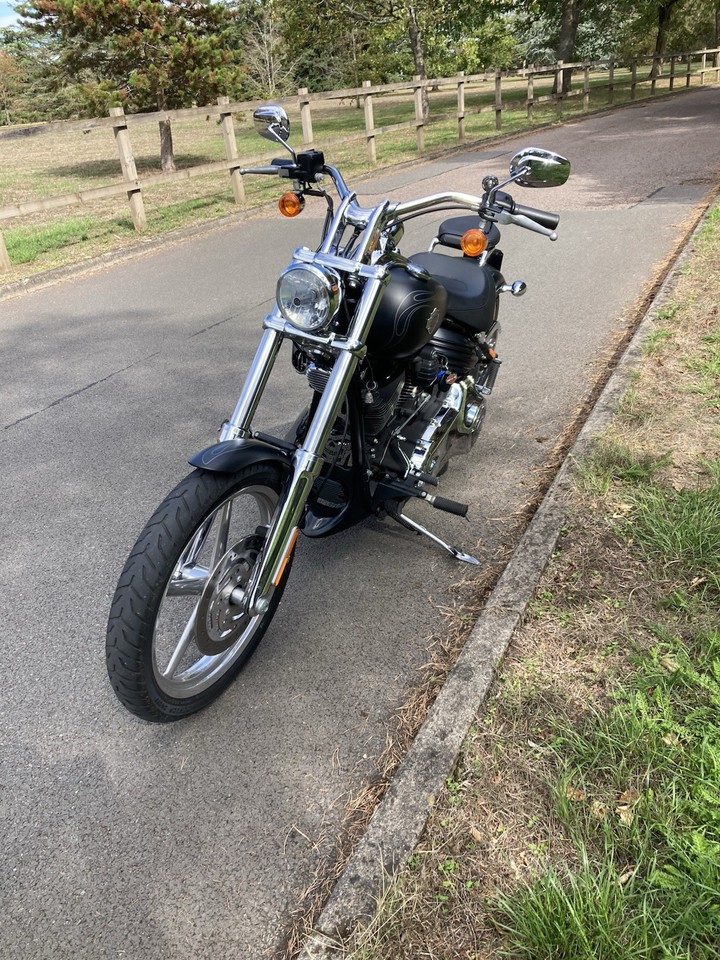 Harley Davidson Rocker C 2010 | eBay UK