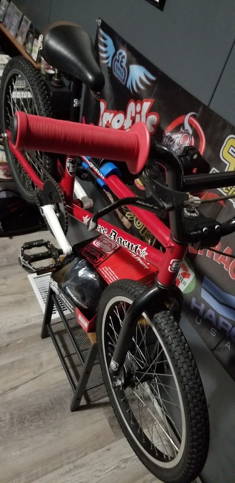 2008 Free Agent Duster Bmx Bike W/ Upgrades Extras Lid Banner Gt Dyno ...