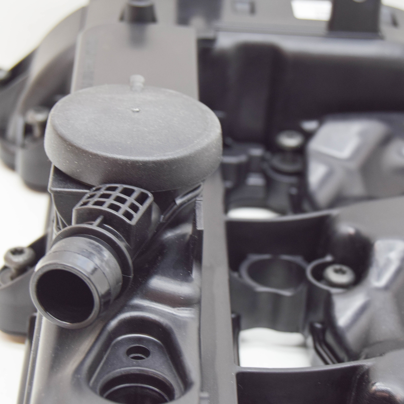 MERCEDES C Class W205 2014 Engine Rocker Cover A6510108918 for sale ...