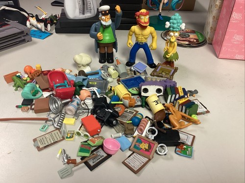 The Simpsons World of Springfield Playmates Lot Of 130 Accessories + 3 ...