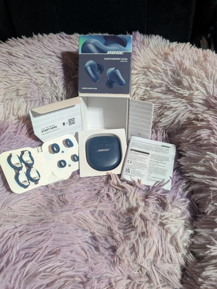 Bose QuietComfort Ultra True Wireless Earbuds - Midnight Violet, Open ...