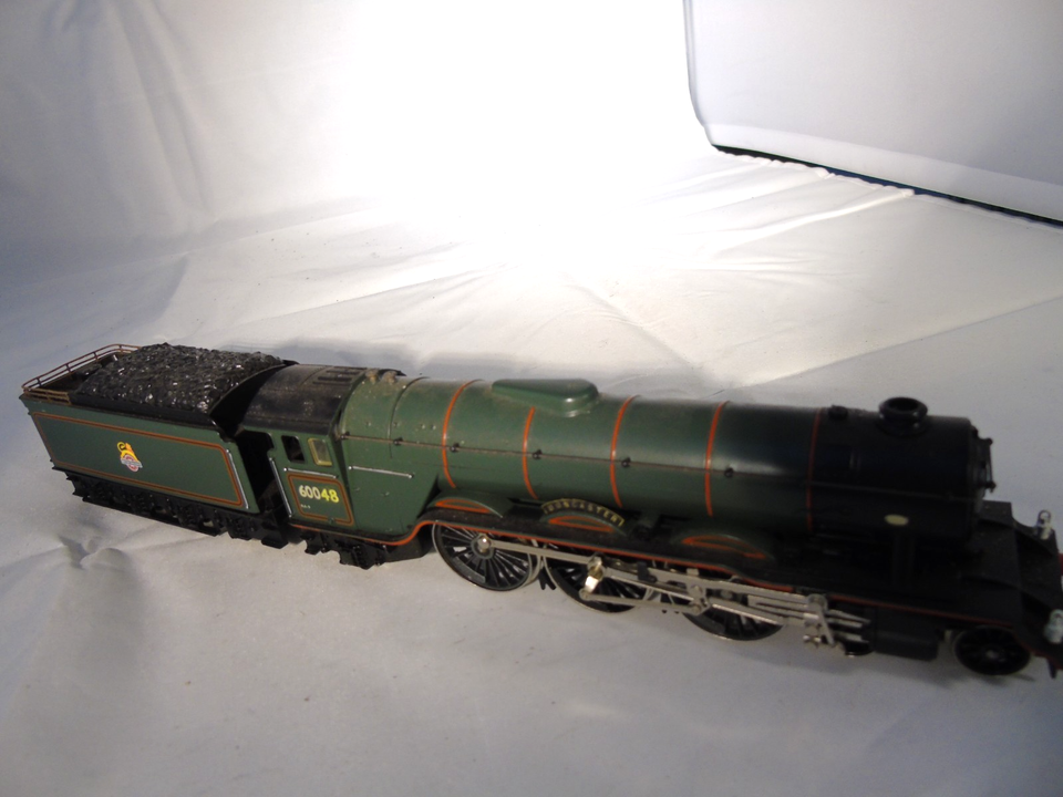 Hornby OO gauge BR 4-6-2 A3 Locomotive named Doncaster number 60048 ...