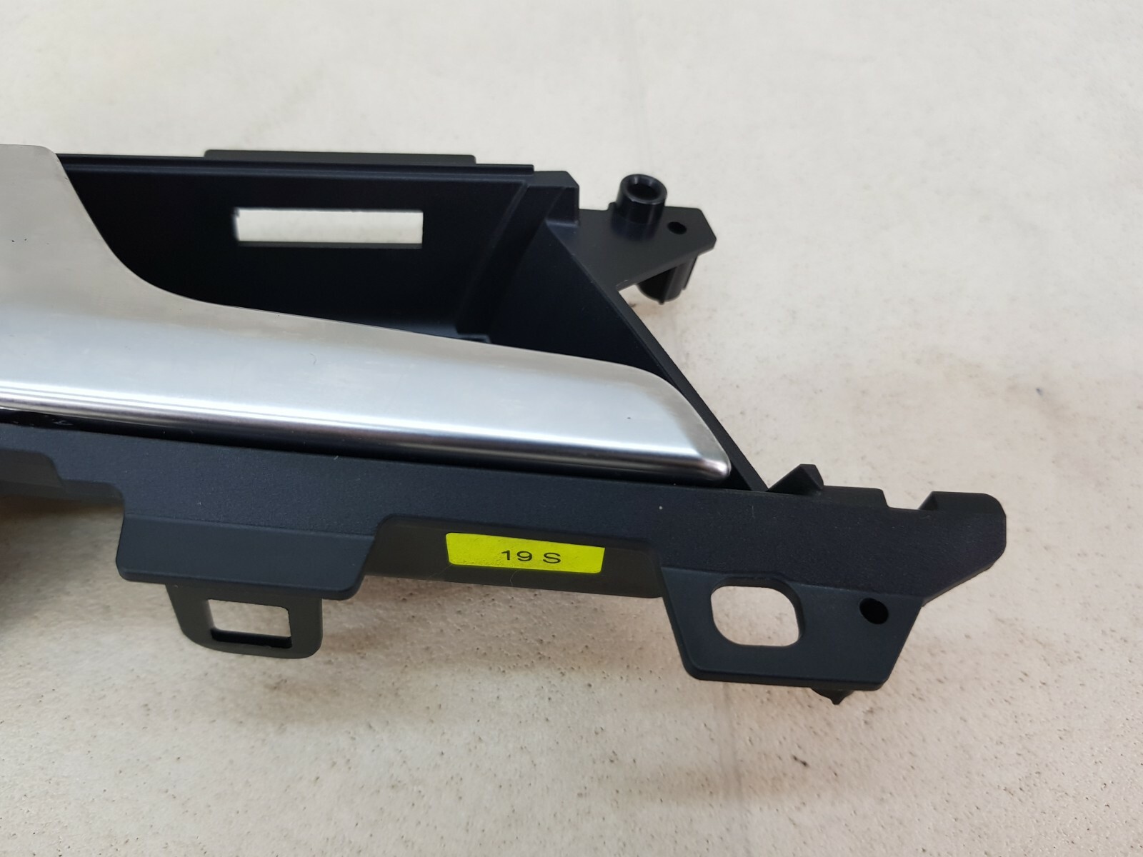 AUDI A4 8W B9 16-ON 4DR SALOON REAR PASSENGER INTERIOR DOOR HANDLE ...