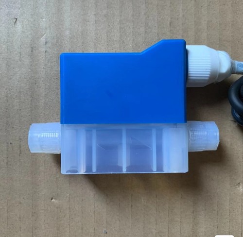 1pc USED SURPASS DPMX-1/4-300PM-03-T1 Flow Controller By DHL or FedEx # ...