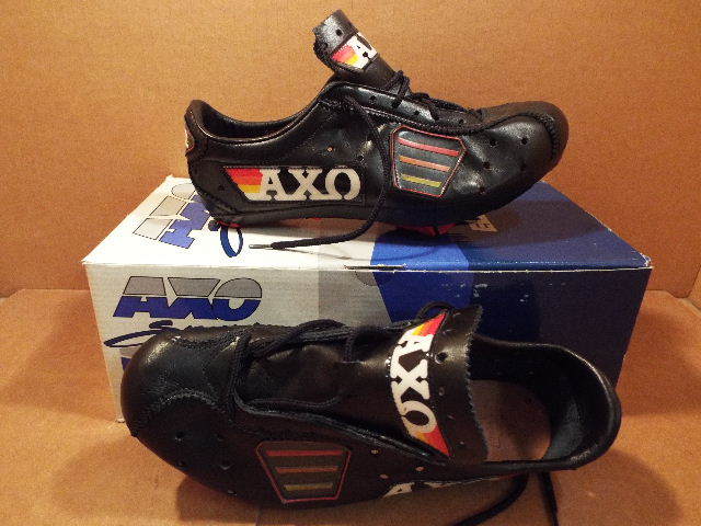 New-Old-Stock AXO Elite Cycling Shoes (Size 39)...Pre-Drilled for LOOK ...