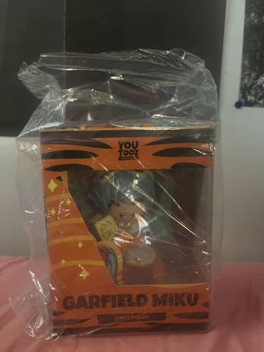 hatsune miku x Garfield figure from YouTooz | eBay