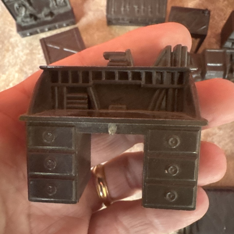 LOT of 15 Vintage Marx Western Town Playset Indoor Furnature ...