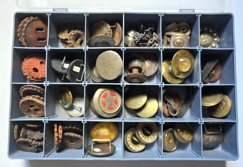 LOT of (79) Vintage Western Loop-Back Horse Saddle Conchos & Leather ...