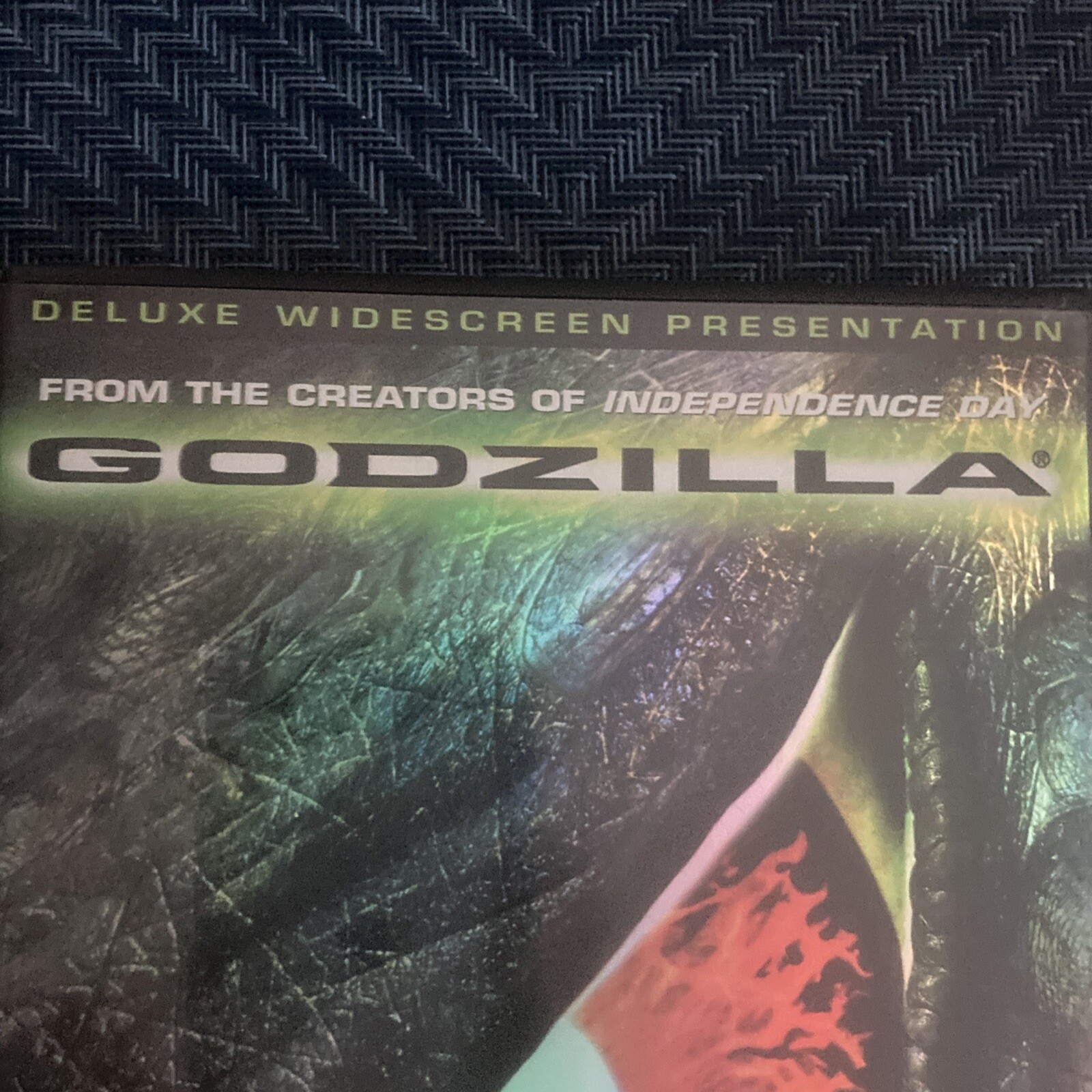 Godzilla dvd /1998/ Mathew Broderick/ Jean Reno/ Deluxe Widescreen ...