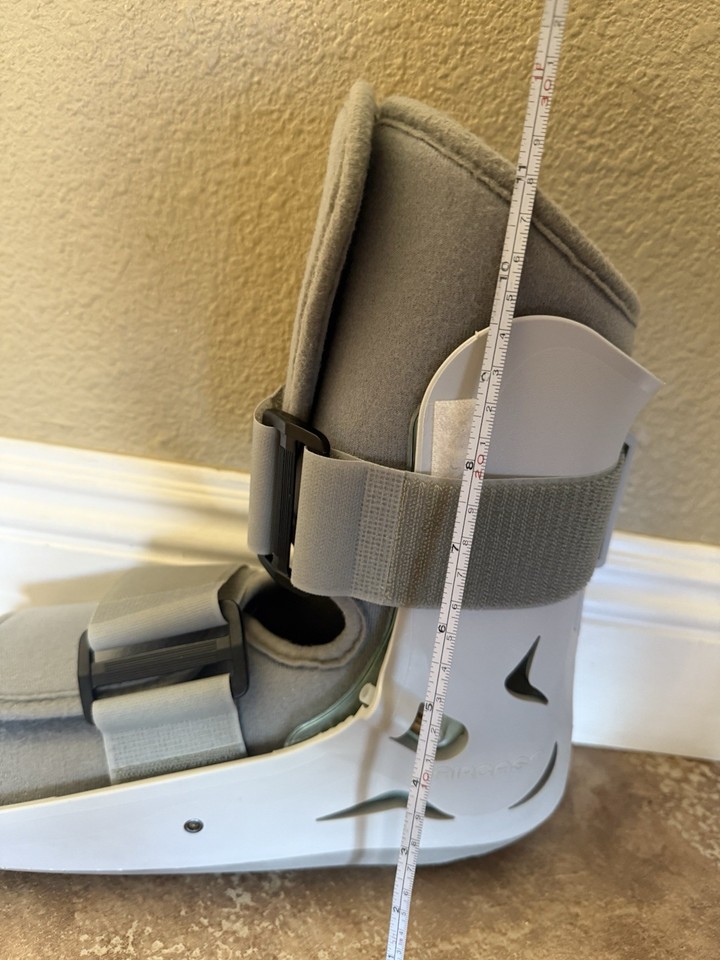 Aircast Boot Medium Short Pneumatic Ankle Brace Walking Boot With Pump ...