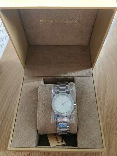 Burberry BU9220 The City 27mm Silver Stainless Steel Case Silver ...