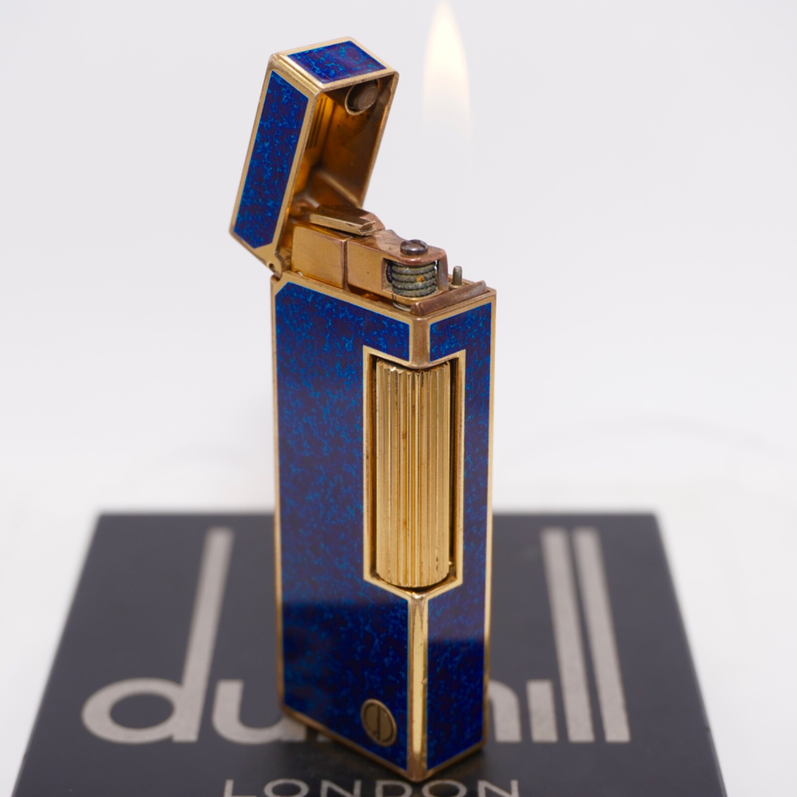 With D Mark Dunhill Vintage Lighter Gold/Blue Ultrasonically Cleaned ...