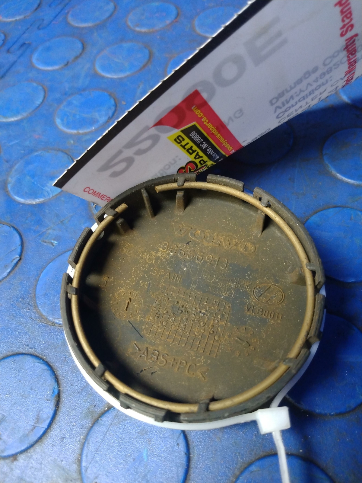 Wheel Center Cap Fits Volvo XC60 V40 V60 V70 XC90 V30 OEM 31400452 | eBay