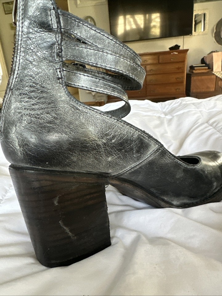 FREEBIRD Raeanne Gray/Black Ankle Bootie SZ 11 **scuffs** | eBay