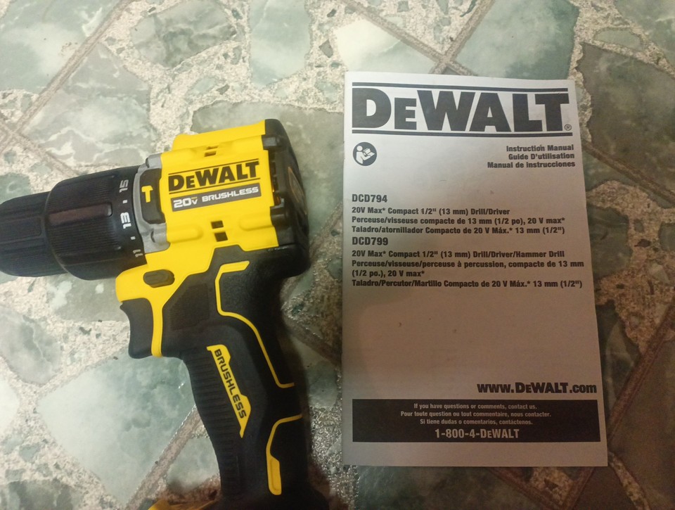 Dewalt ATOMIC 20-Volt MAX Brushless Cordless 1/2 in. Drill Driver ...