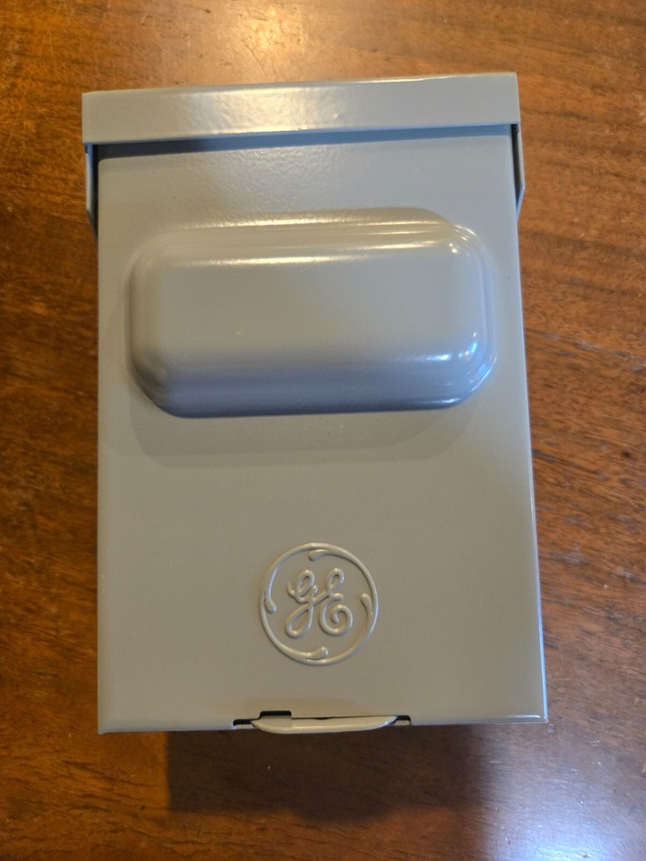 GE TF30RCP 30 AMP Air Conditioner Disconnect 120/240 Volts NEW | eBay