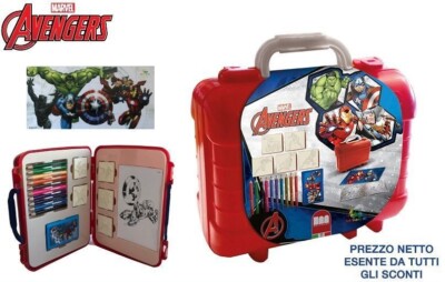 Marvel Avengers Mallette Avec Couleurs Crayons de Tampons Stickers ...
