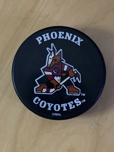 Phoenix Coyotes Official NHL Puck - Mfg. by Inglasco Corporation Ltd ...