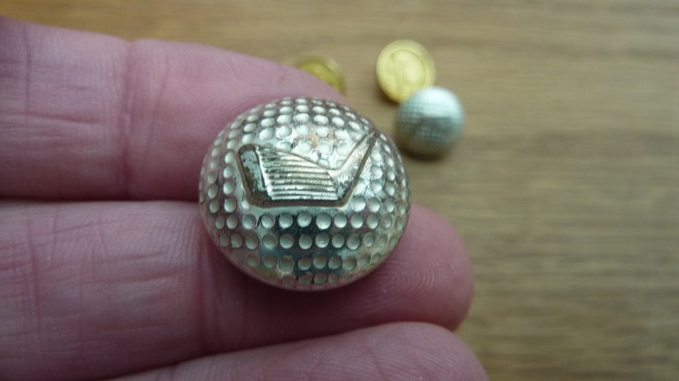 VINTAGE GOLF BRASS & METALS BUTTONS X 5 LONDON BADGE Co SAMPLER LARGEST ...