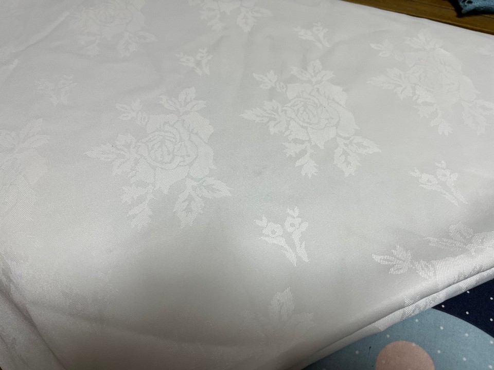 Large White Rose Damask Pattern Tablecloth 86"x 70" | eBay UK