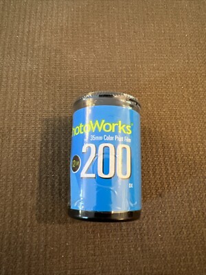 1 Roll Photoworks 200 Speed 12 Exposures 35 mm film Expired 2002 New ...