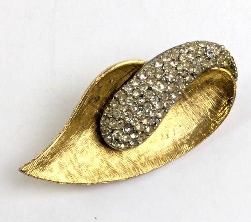 Excellent Vintage BSK Gold Tone Rhinestone Textured Leaf Brooch Pin 2.5 ...