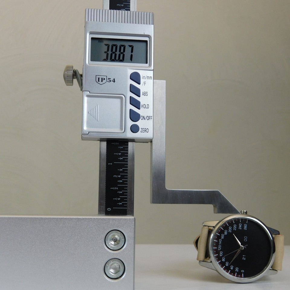 Speedometer Genuine Leather Band Quartz Analog Men's Fashion Watch New ...