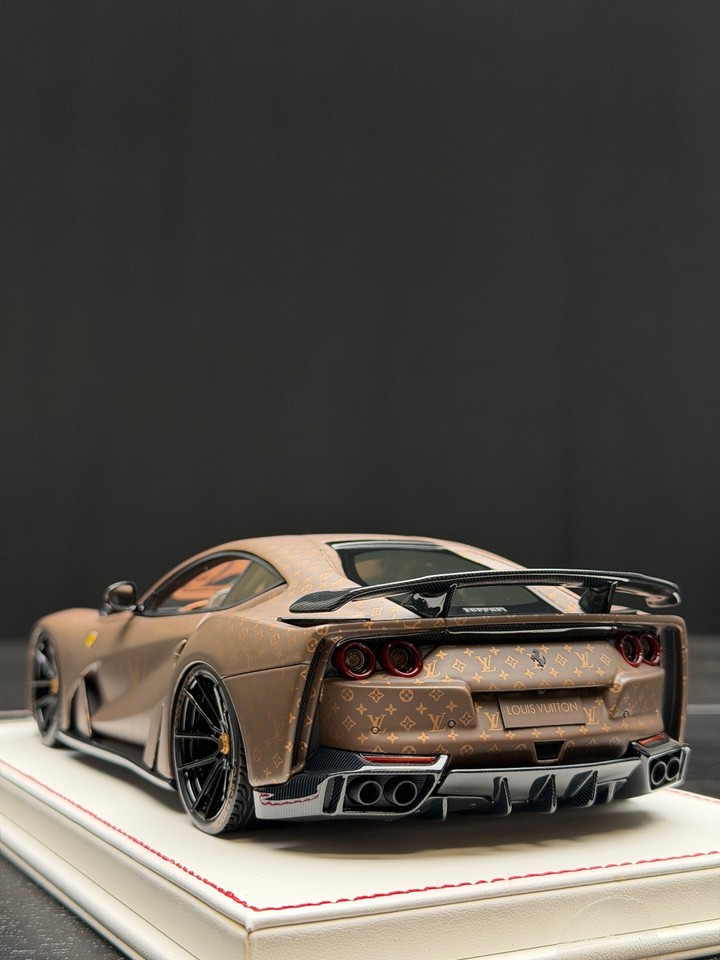 Ferrari 812 N-LARGO NOVITEC (LV Monogram) [Davis & Giovanni] 1:18 scale ...