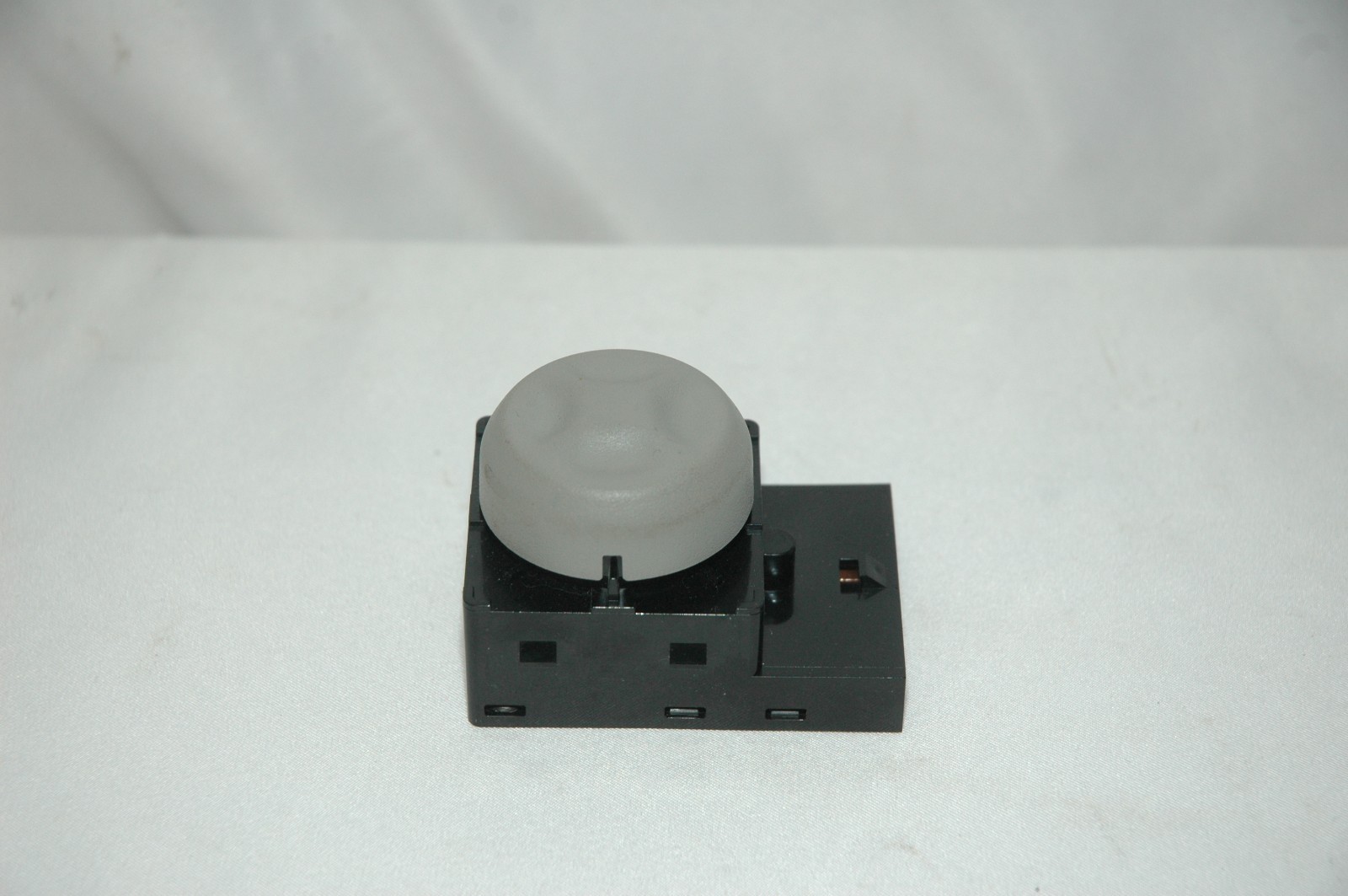 07 08 09 10 11 12 13 Tahoe Yukon Front Power Lumbar Switch Gray Grey ...