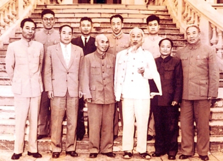 Uncle's Ho Sandal for Hiking and Jungle Outdoors Men and Women Rubber ...