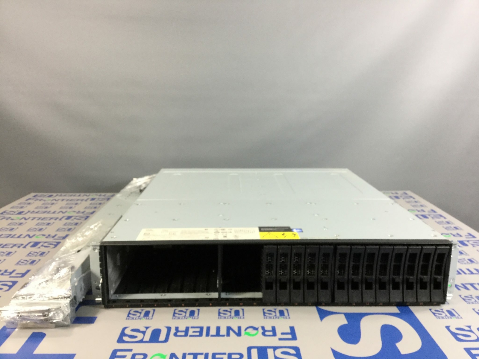 IBM 5887 EXP 24S SAS SFF-2 Drive Expansion Drawer | eBay
