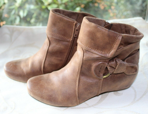 Bare Traps Womens Saydie Brown Ankle Boots Wedge Heel Booties Side Zip ...