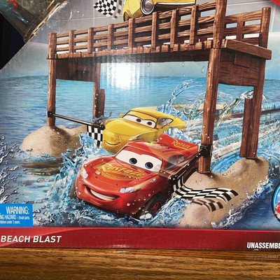 Mattel Disney Pixar Cars 3 Splash Racers Beach Blast Play set Lighting ...