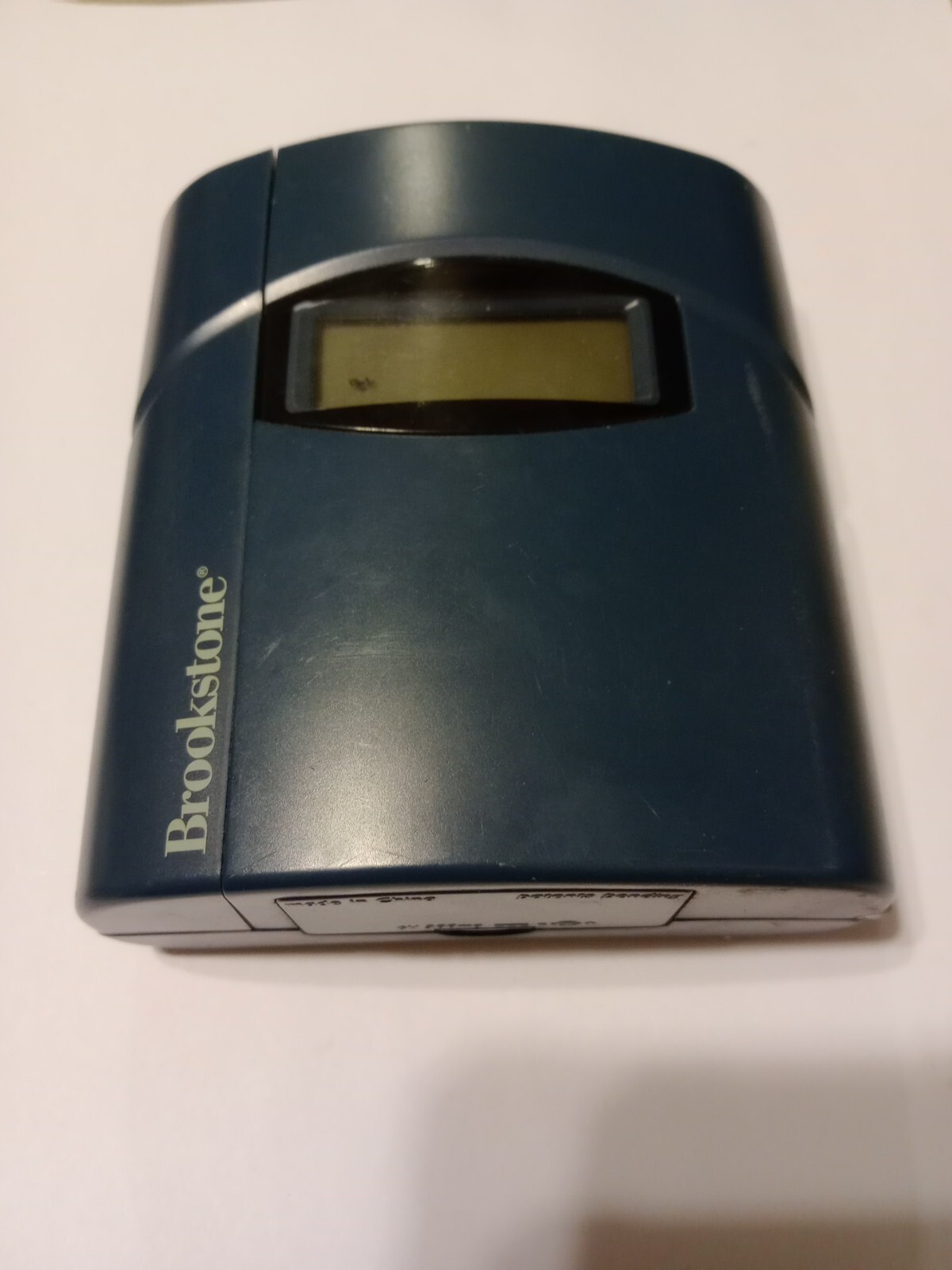 Brookstone Tranquil Moments 6 Sound Therapy Sleep Noise Machine Sound ...