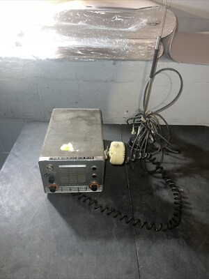 Vintage Johnson Viking Messenger CB W/ Antenna Radio w/ Microphone ...