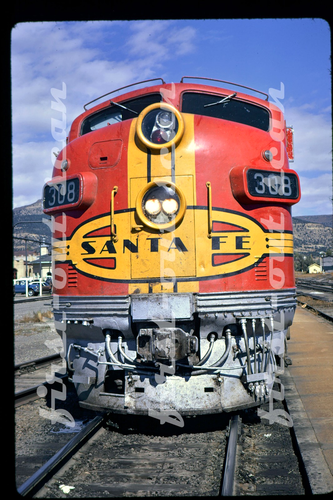 F Original Slide - ATSF Santa Fe 308 Warbonnet F-7 Nose View Raton NM 1972 | eBay
