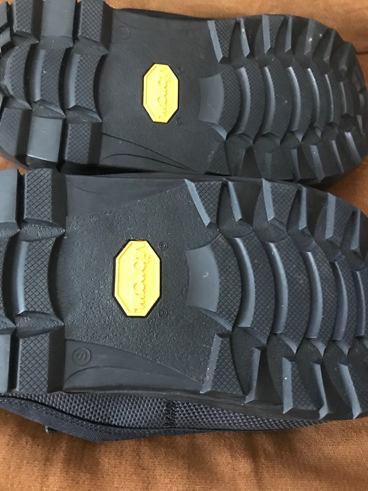 Neos Thorogood Weatherproof 200 Over Boots | eBay