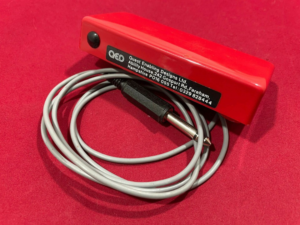QED Quest Enabling Designs Big Switch with Jack Plug in Blue or Red | eBay