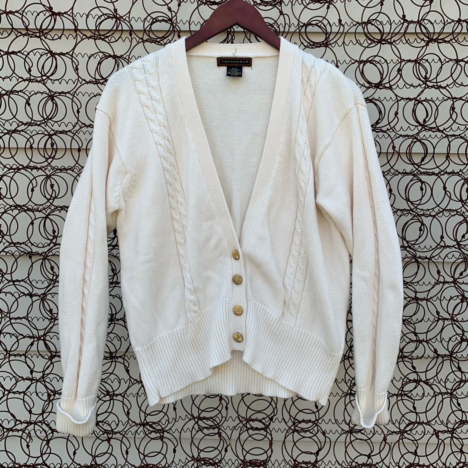Vintage Yarnworks cable knit cream cardigan MEDIUM - Gem