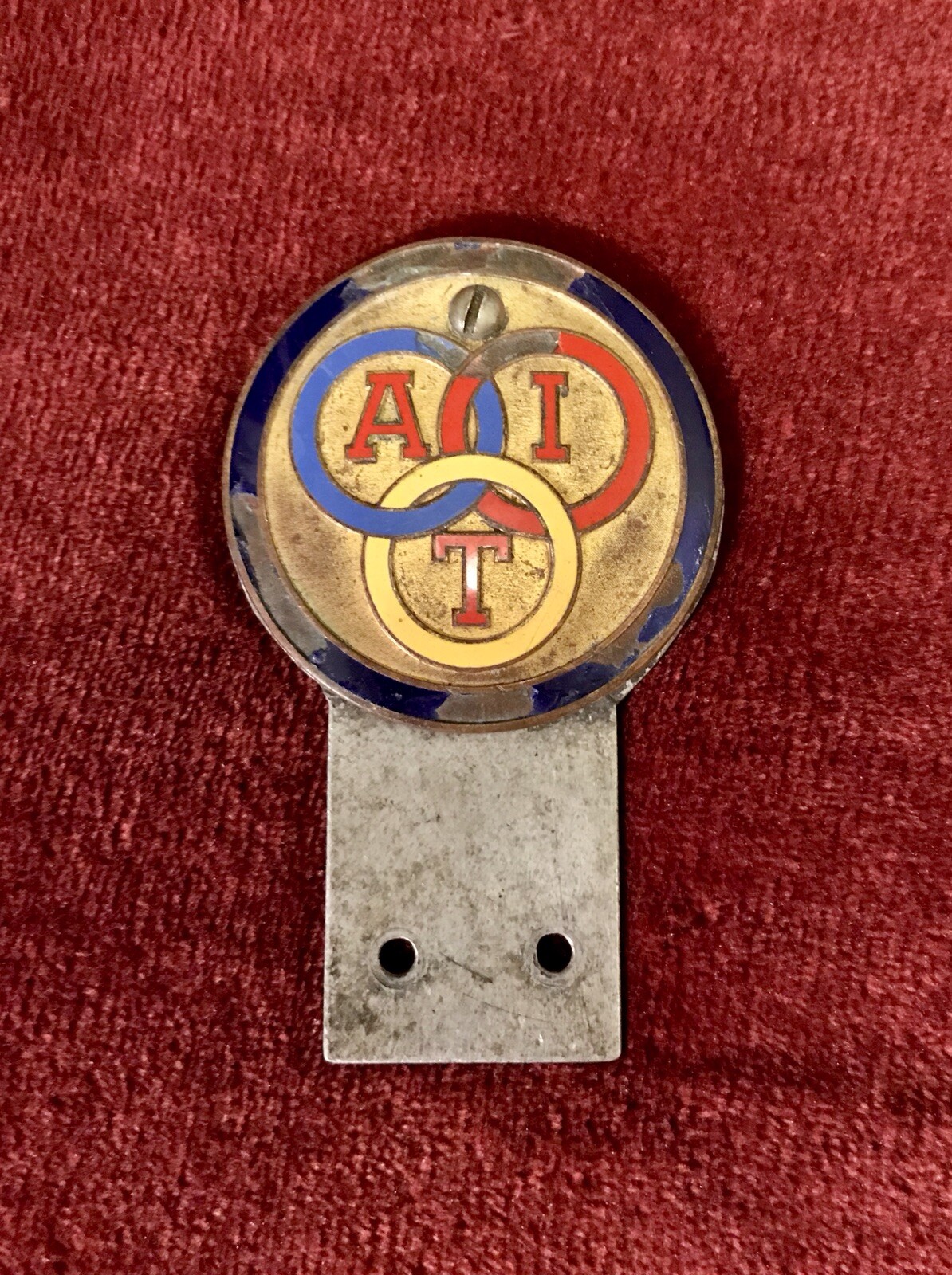 AIT CAR BADGE (INTERNATIONAL ORGANIZATIONS IN THE SERVICE OF TOURISM ...