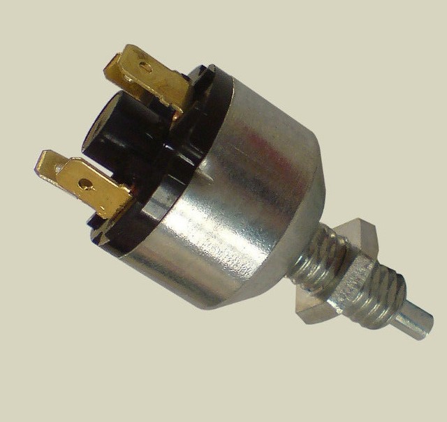 P6 gearbox reversing light switch | Classic Rover Forum