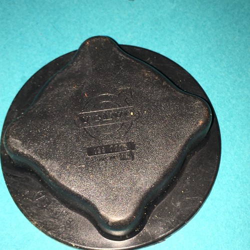 VOLVO 240 242 244 245 262 264 265 760 DL GLE 75-93 OEM 1357775 Radiator ...