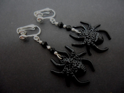 A PAIR OF DANGLY BLACK SPIDER HALLOWEEN CLIP ON EARRINGS. NEW. | eBay UK